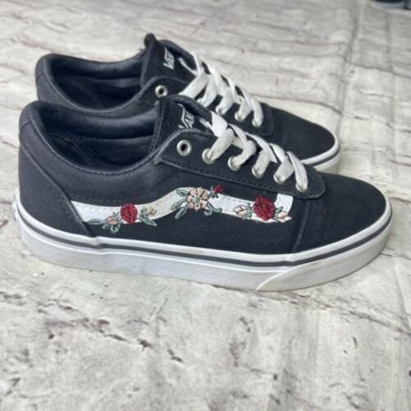 Vans | Shoes | Vans Skateboard Shoes Black With Roses Flowers Missy ...